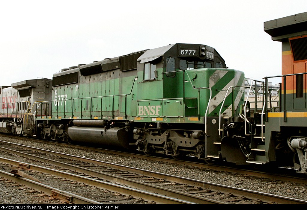 BNSF 6777